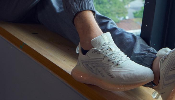 Online Shoe Marketplace | Larrie Shoes